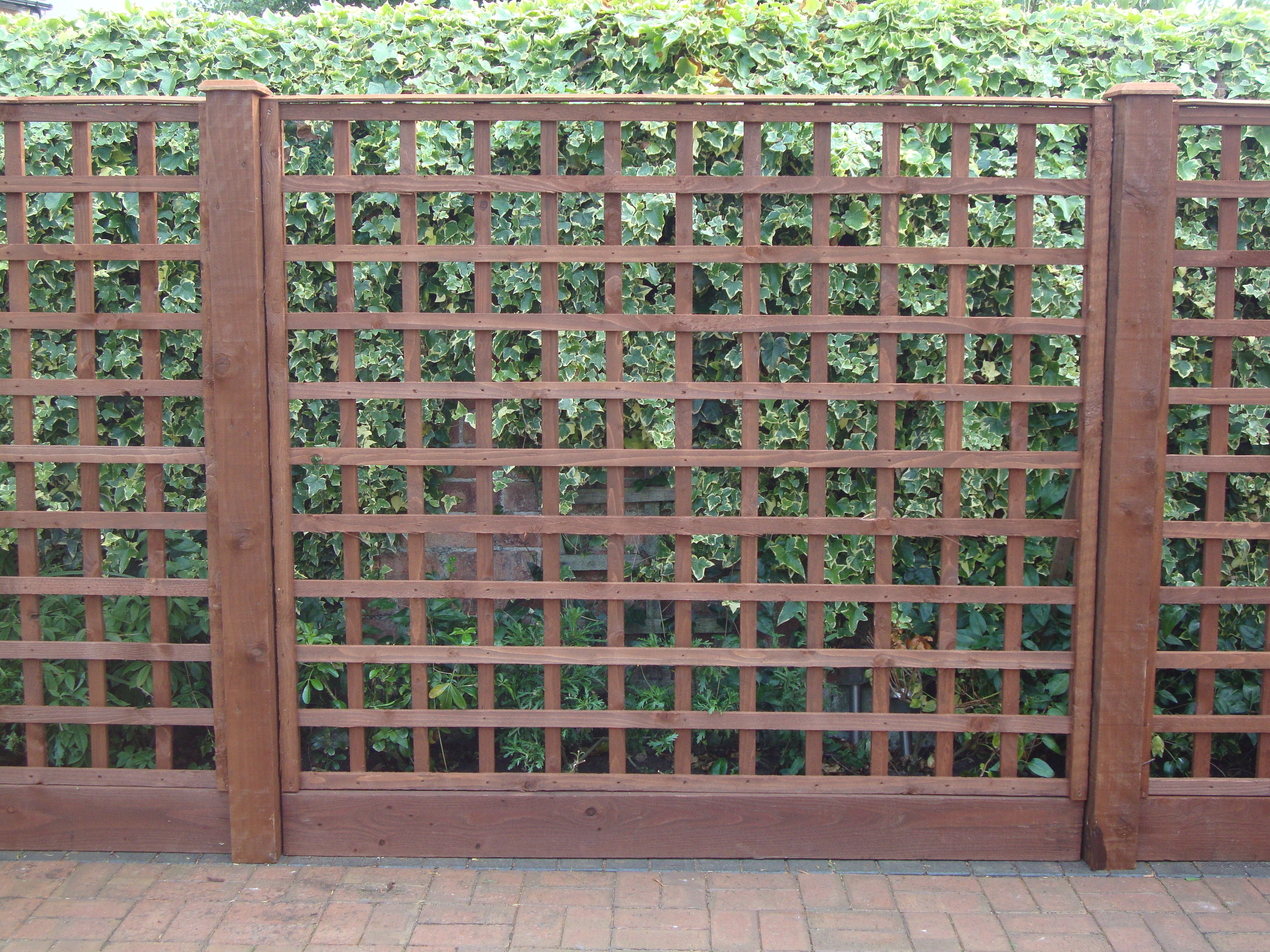 6ft x 1ft Square Trellis - Formby Timber Supplies Ltd